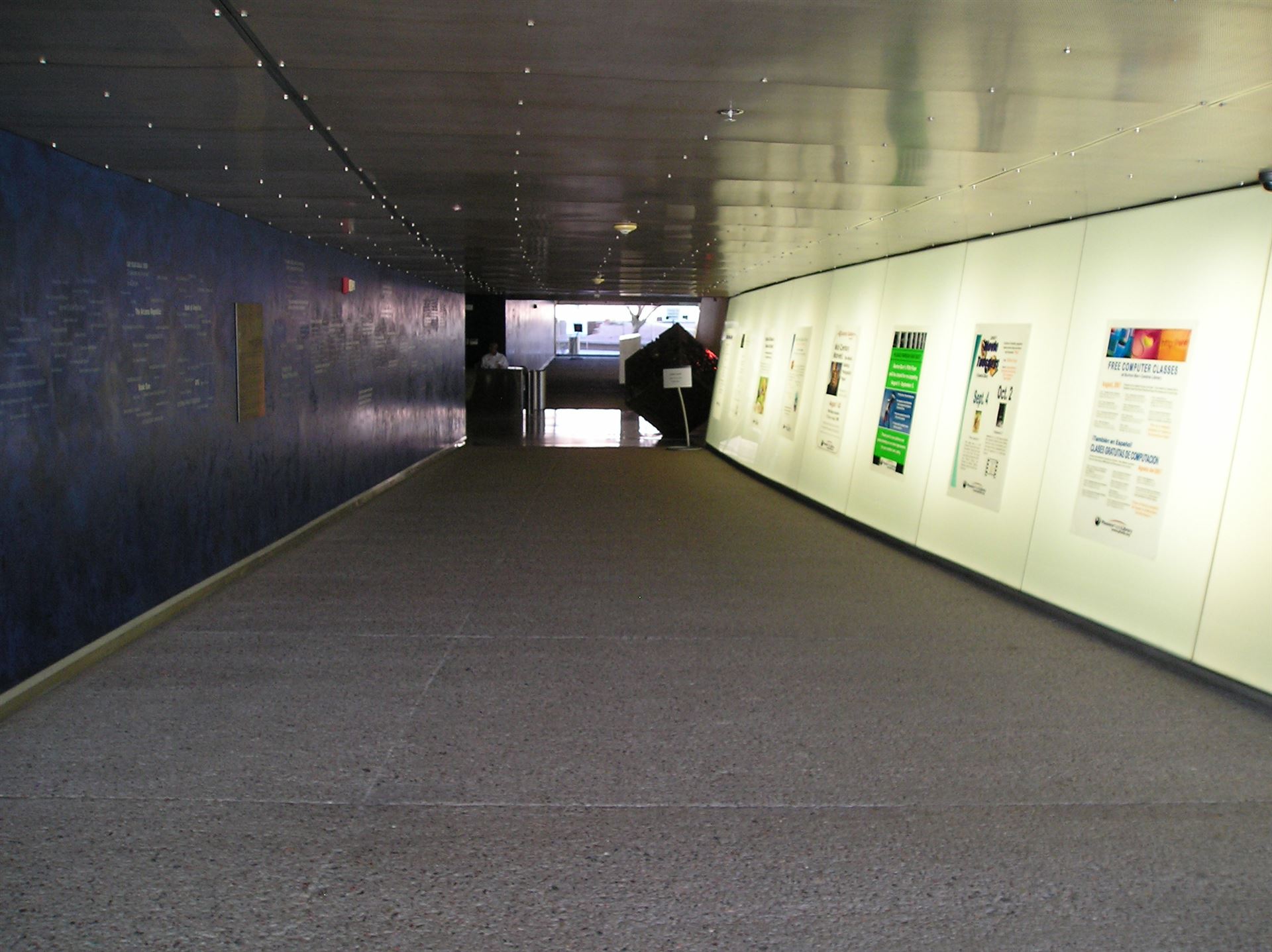 Locations Hub - Burton Barr Public Library - Phoenix