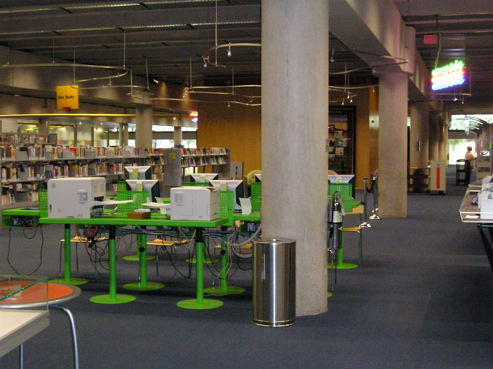 Locations Hub - Burton Barr Public Library - Phoenix