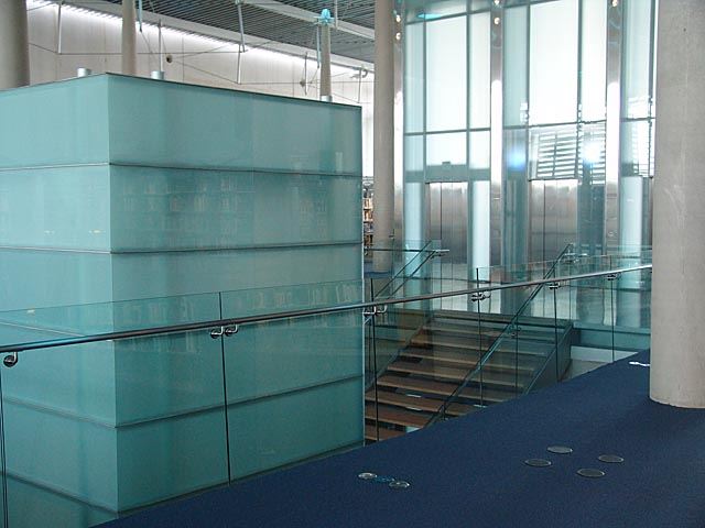 Locations Hub - Burton Barr Public Library - Phoenix