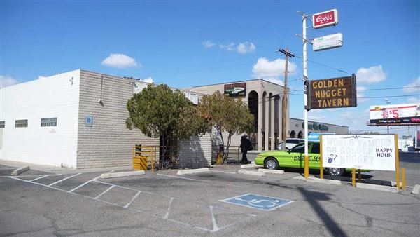 Locations Hub - Golden Nugget Bar